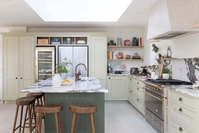 Ovolo Kitchen in Sage & Regents Green