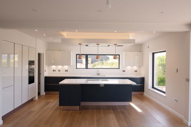 Porter Hartforth Blue and Gloss Porcelain | Real Projects