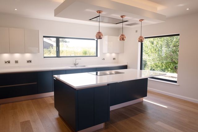 Porter Hartforth Blue and Gloss Porcelain | Real Projects