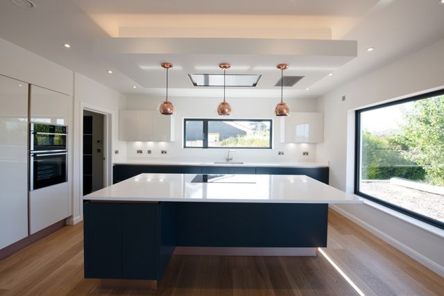 Porter Hartforth Blue and Gloss Porcelain | Real Projects