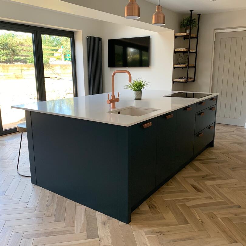 Porter Hartforth Blue & Remo Matt White | Real Projects